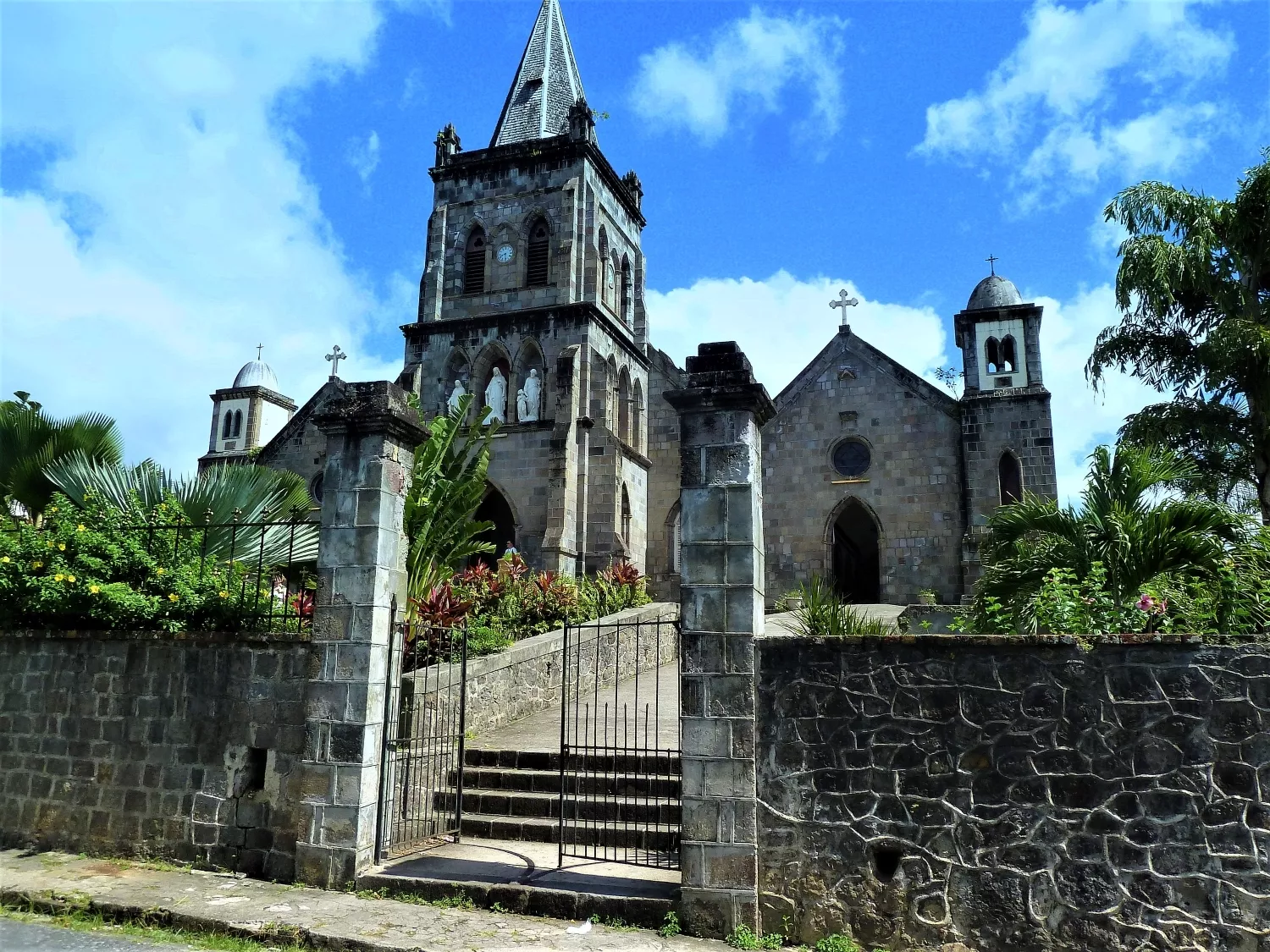 Dominica | Affordable Holidays